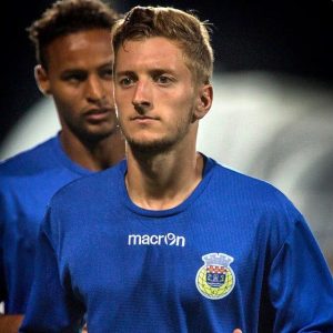 Rayo Vallecano, do ex-FC Arouca Iván Balliu, vai jogar a final da ...